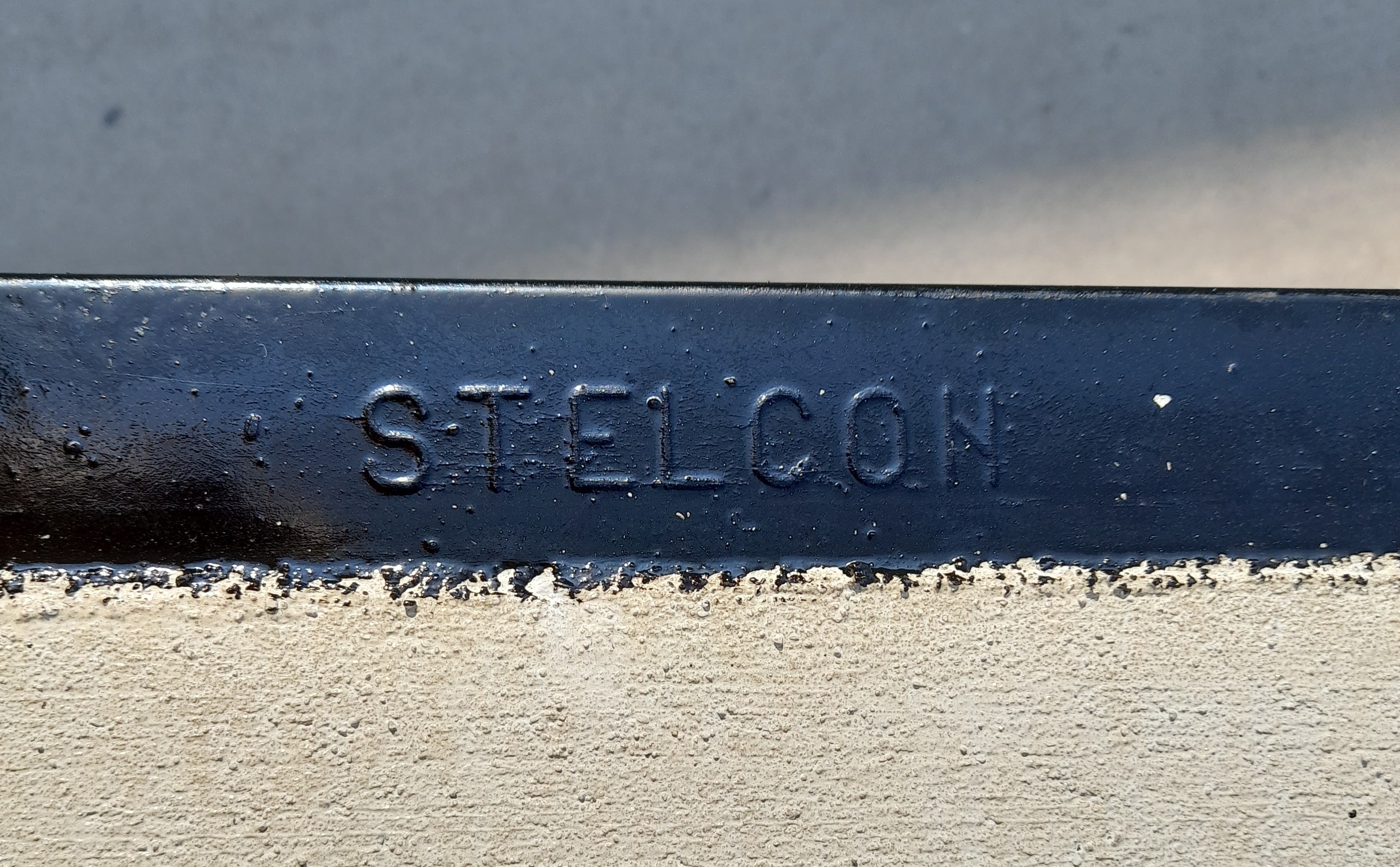 Zo krijgen onze Stelcon-platen hun slijtvaste deklaag | Meteoor Beton B.V.