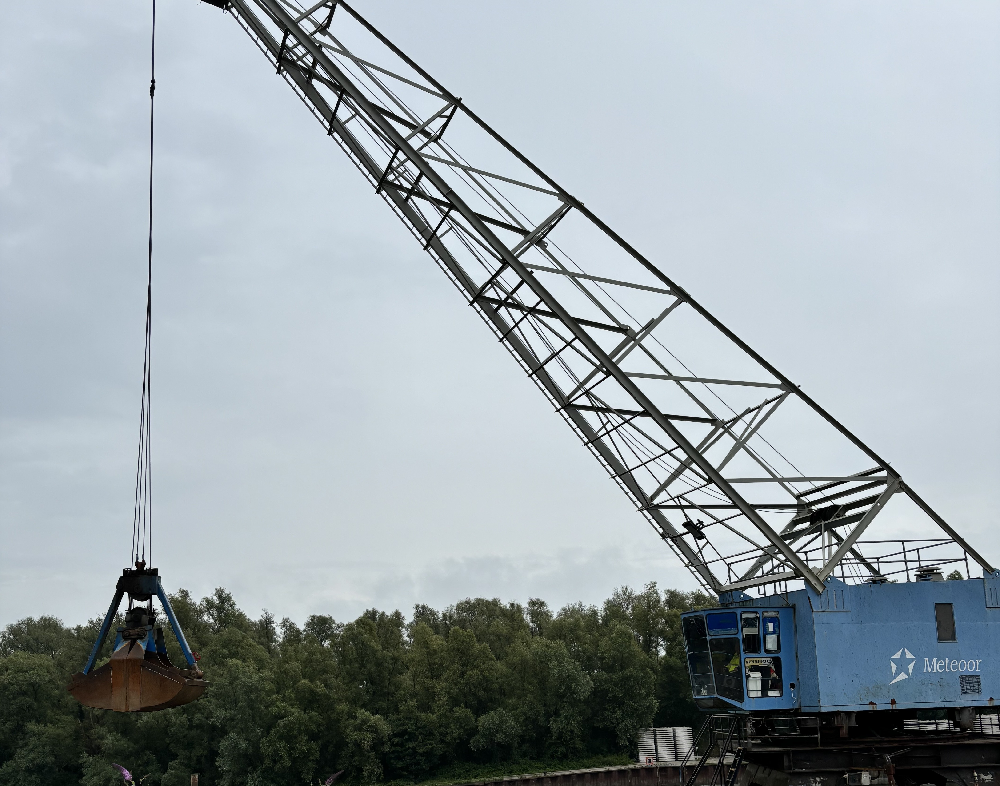 Afscheid van de walkraan bij De Meteoor | Meteoor Beton B.V.