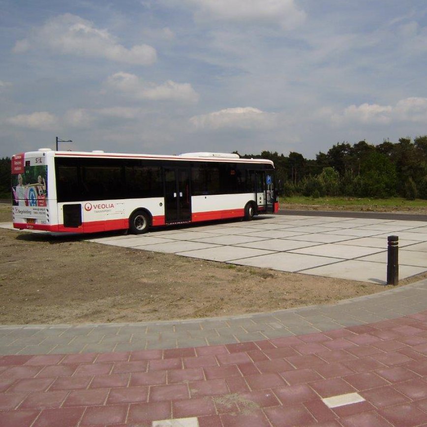 Meteoor - Projecten | Stelcon-verharding bushalte Mook | Meteoor Beton B.V.