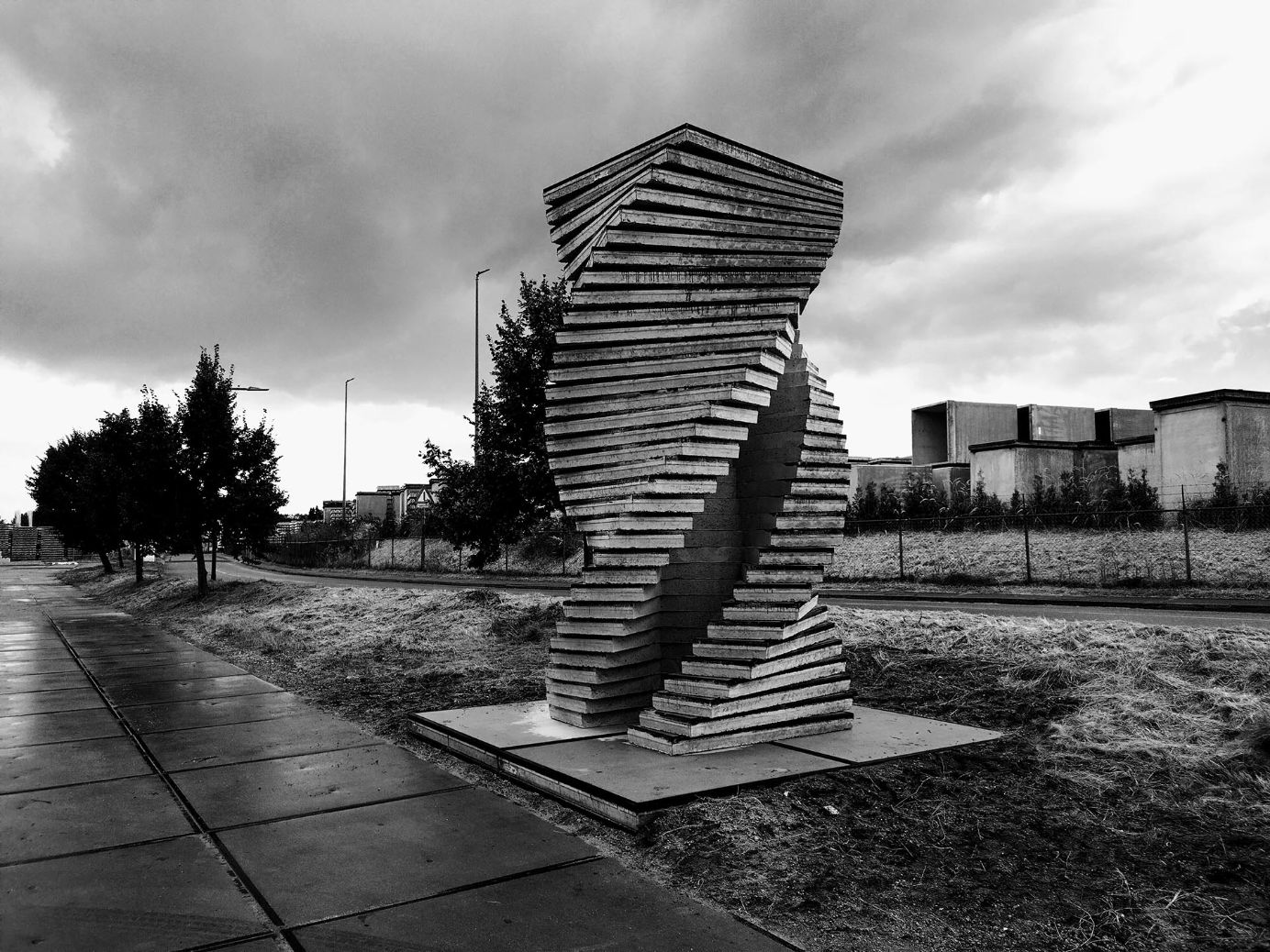 Zwolse kunstenaar Chris Peterson is gek op beton en maakt kunstwerk van ...